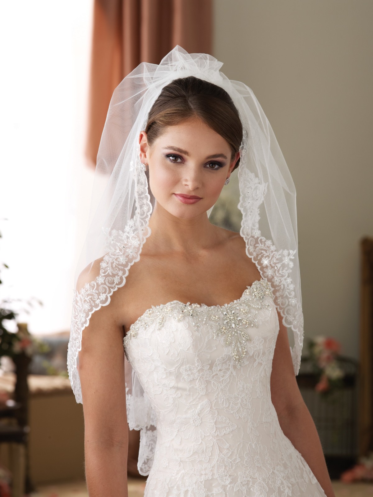 116853 - Venetti Couture